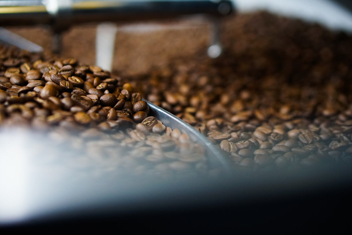 NAVILUNA 72% Tokai Coffee & Pineapple Bean-to-Bar Dark Chocolate Bar ...